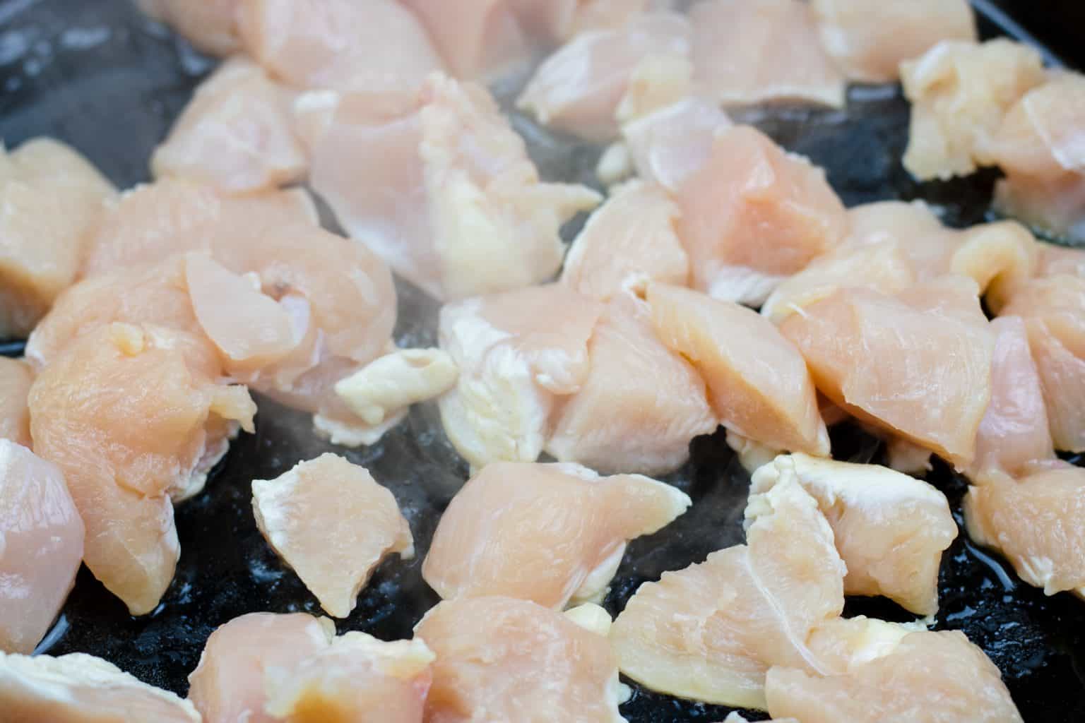 The Easiest Garlic Parmesan Chicken with Bow Tie Pasta - Hispana Global